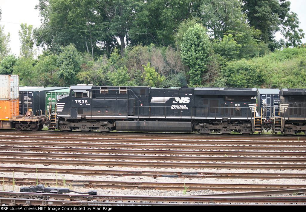 NS 7538 runs third